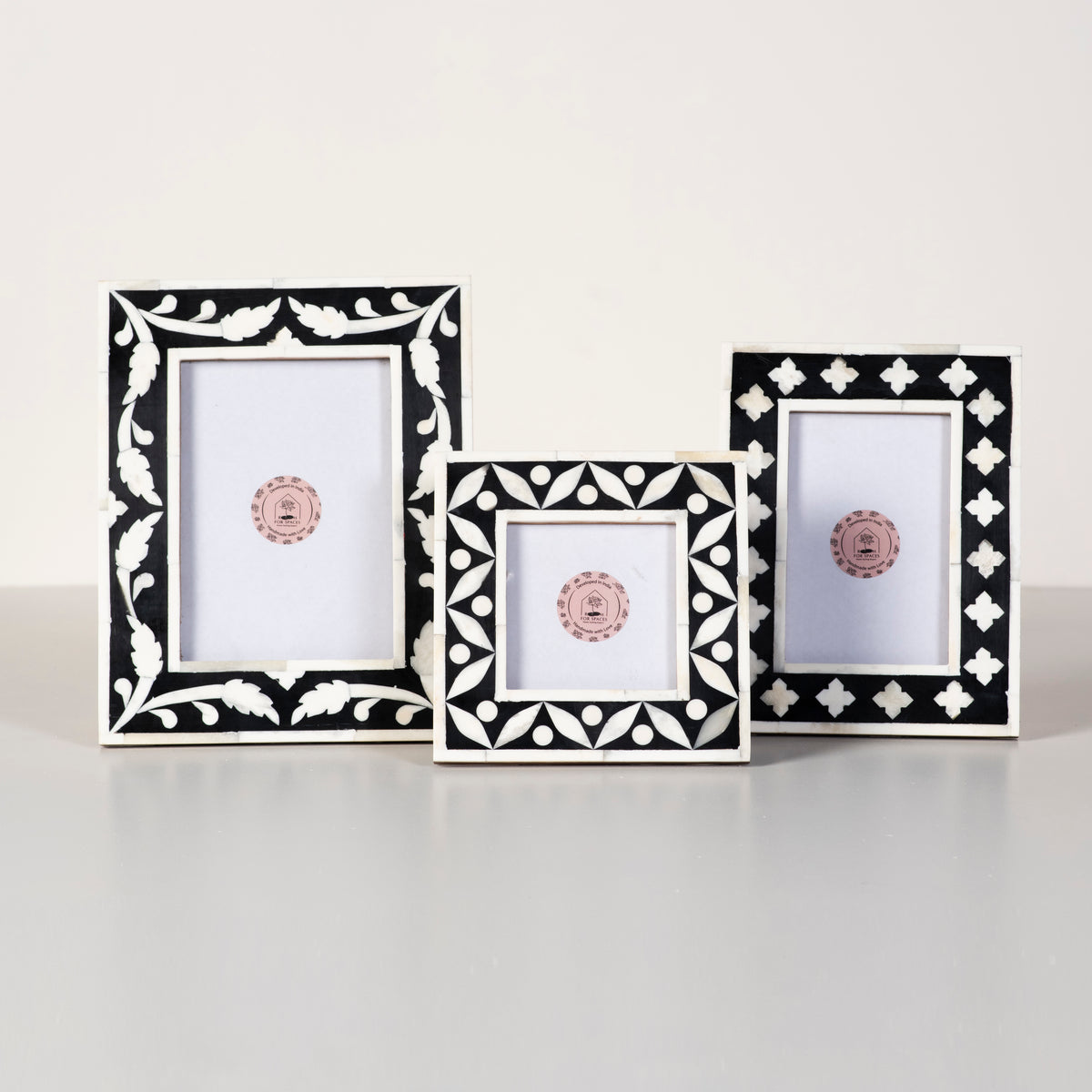 Taj Nur Bone Inlay Monochrome Photo Frame – ROOH FOR SPACES